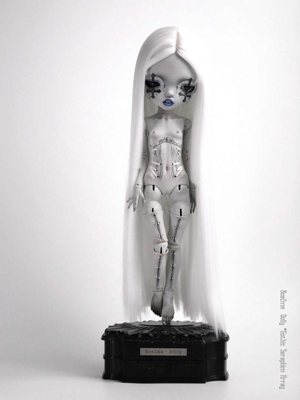 ʚɞ ⁺ OOAK-Gothic Seraphim Array – Roe2me Dolly